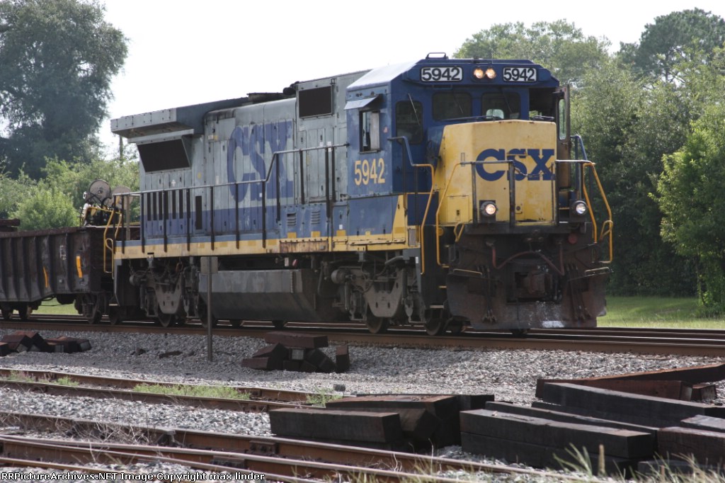 CSX 5942